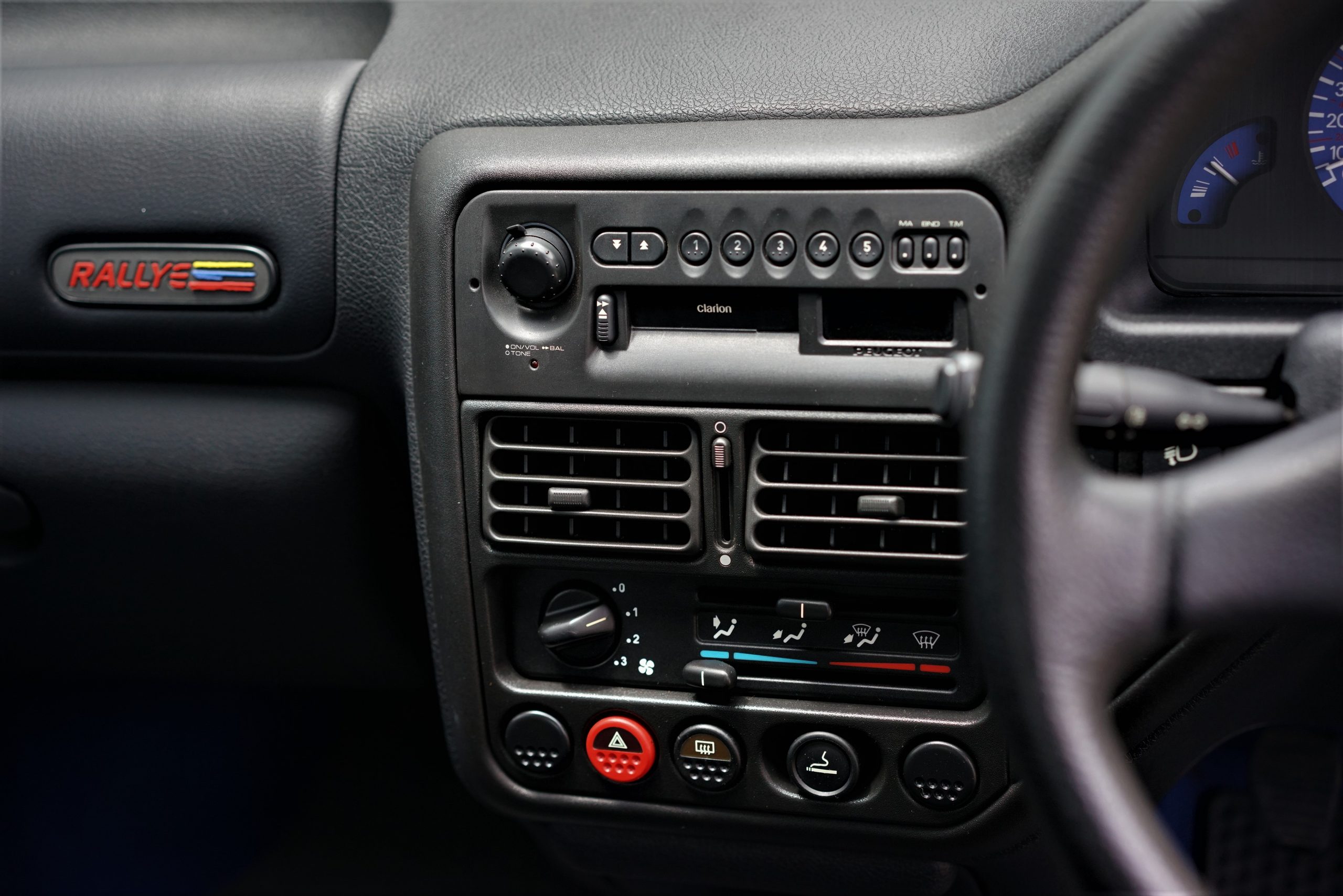 Peugeot 106 Interior