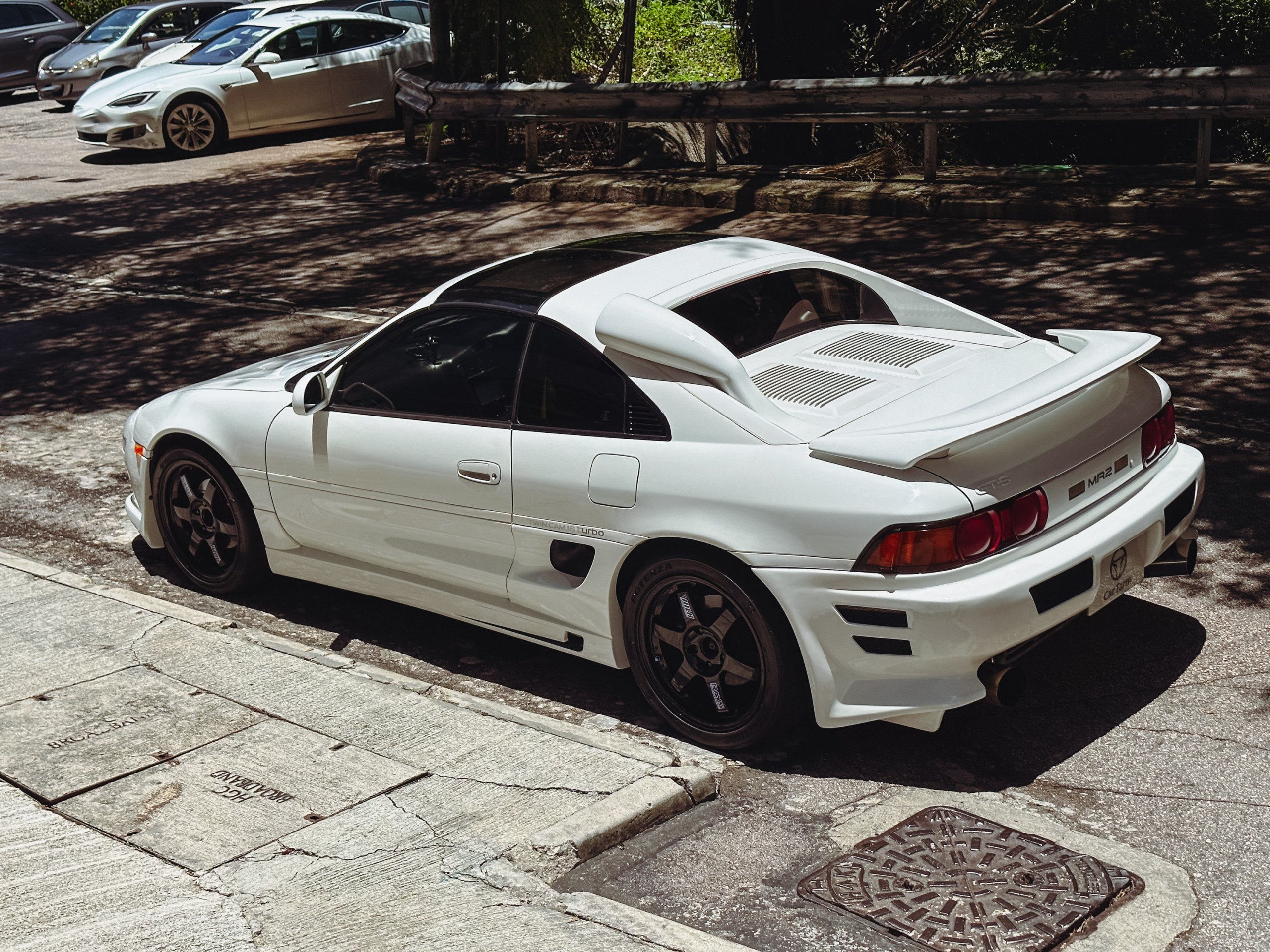 'The Mini Ferrari from Japan' - Toyota's SW20 MR2 - Car Farm